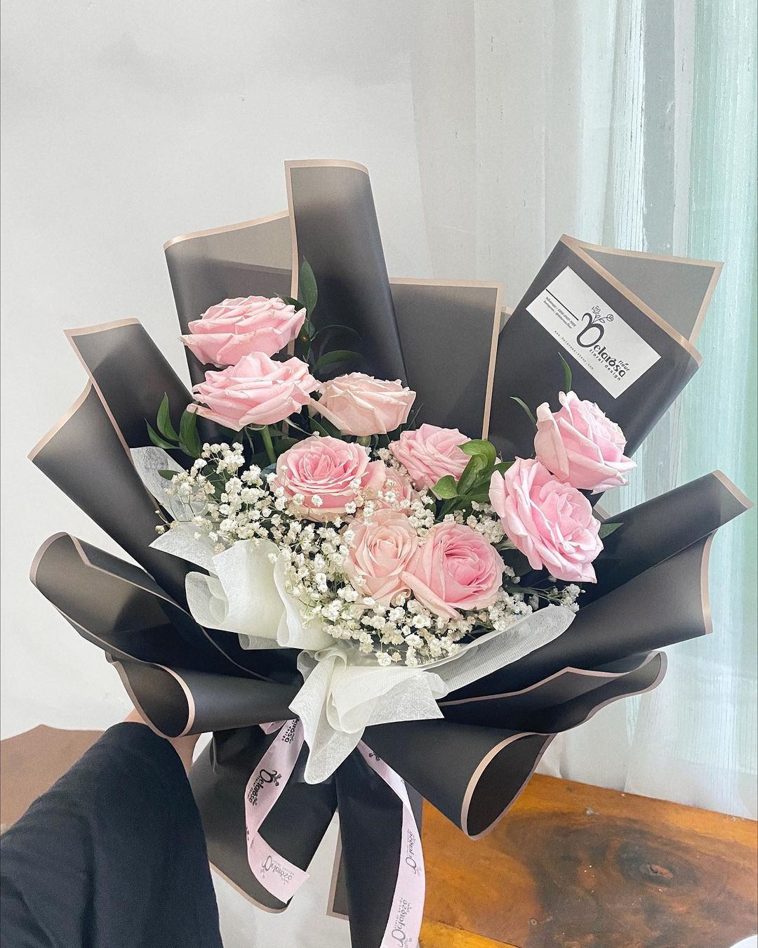 Luxury Delightful Roses 002 - Delarosa Fleur | Toko Bunga Kediri ...