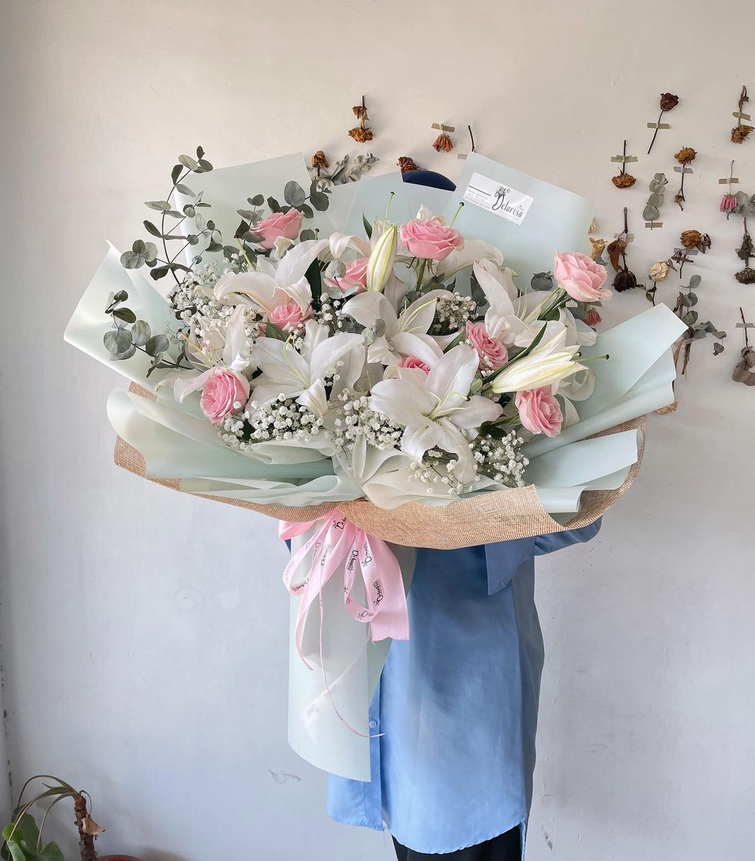 Luxury Lily Romances 001 - Delarosa Fleur | Toko Bunga Kediri | Florist ...