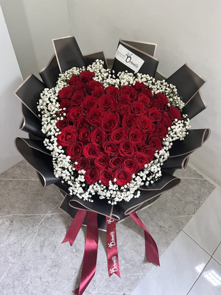 Rounded Love 004 - Delarosa Fleur | Toko Bunga Kediri | Florist Kediri ...